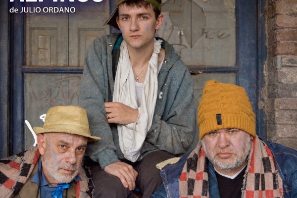 Vuelve "Eran tres alpinos" al Teatro Lasserre | Diario La Opinión de ...